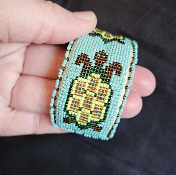 Handmade | Jewelry | Handcrafted Native American Made Beaded Turtle ...